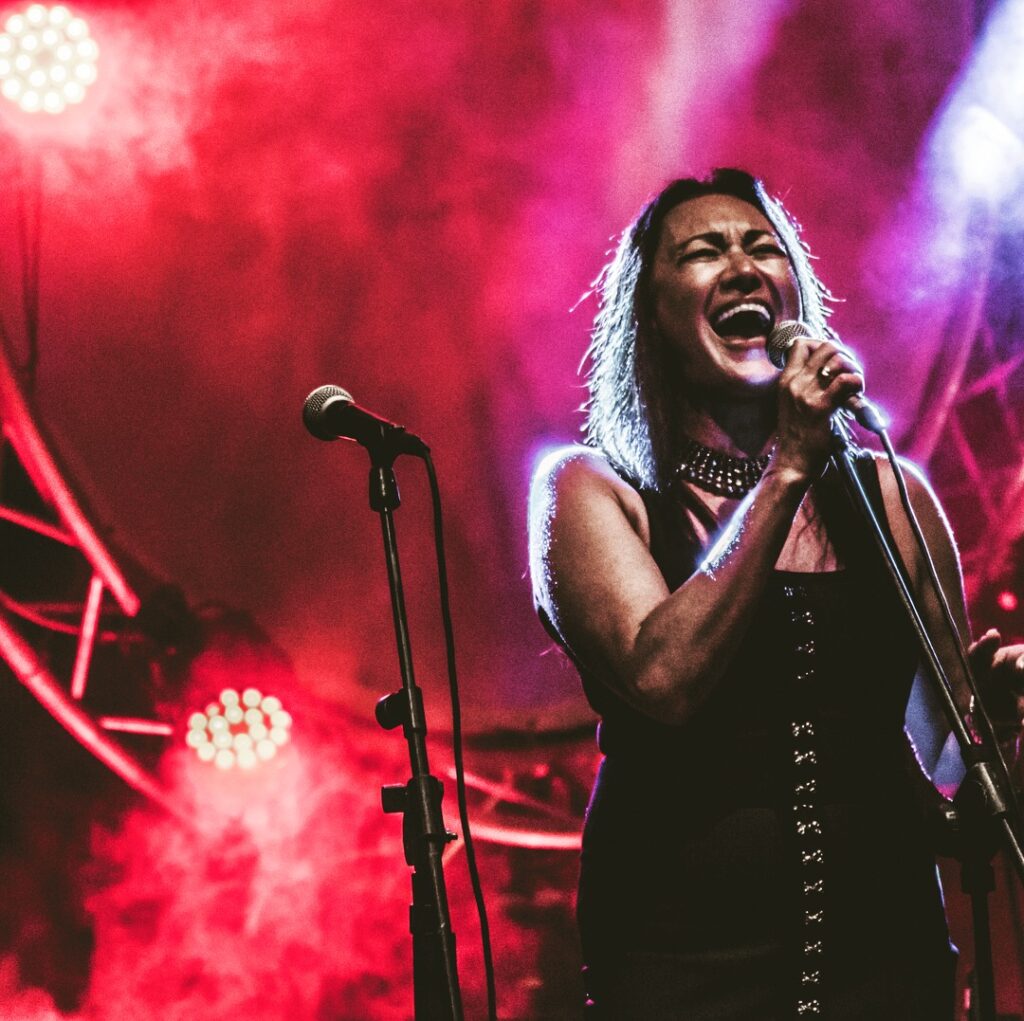 Former Pink Floyd Background Vocalist Machan Taylor To Tour With Gov’t ...